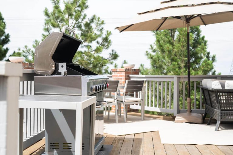 Innovative Outdoor Kitchen Designs for Year-Round Entertaining ...